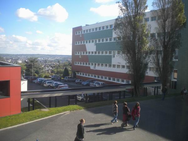 LE LYCÉE JEAN-FRANÇOIS MILLET